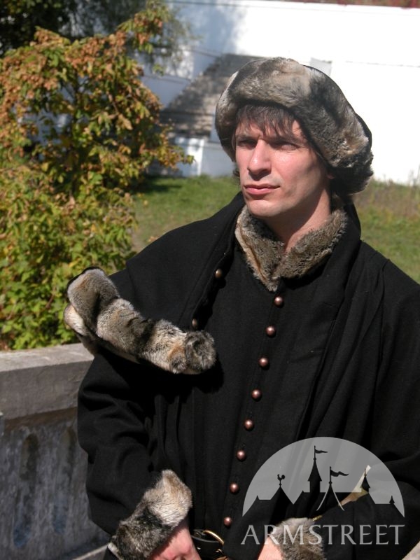 Le costume médiéval en laine - tabar et capuche. Disponible en : laine ...
