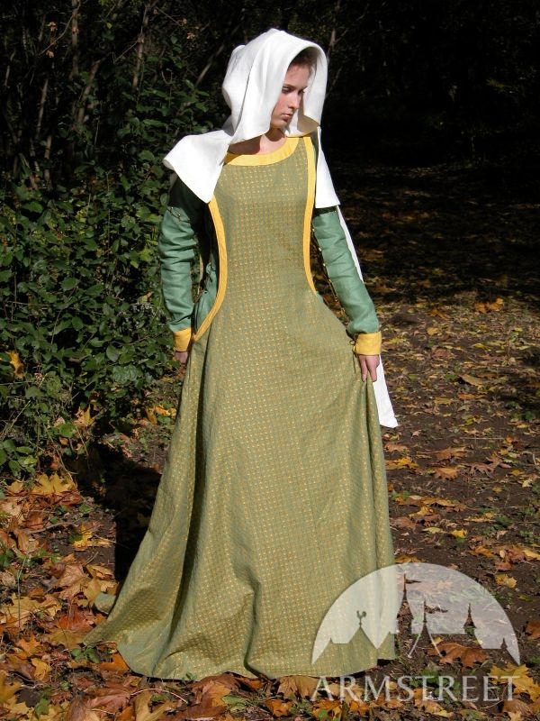 Robe et surcot Reine des forets :: ArmStreet